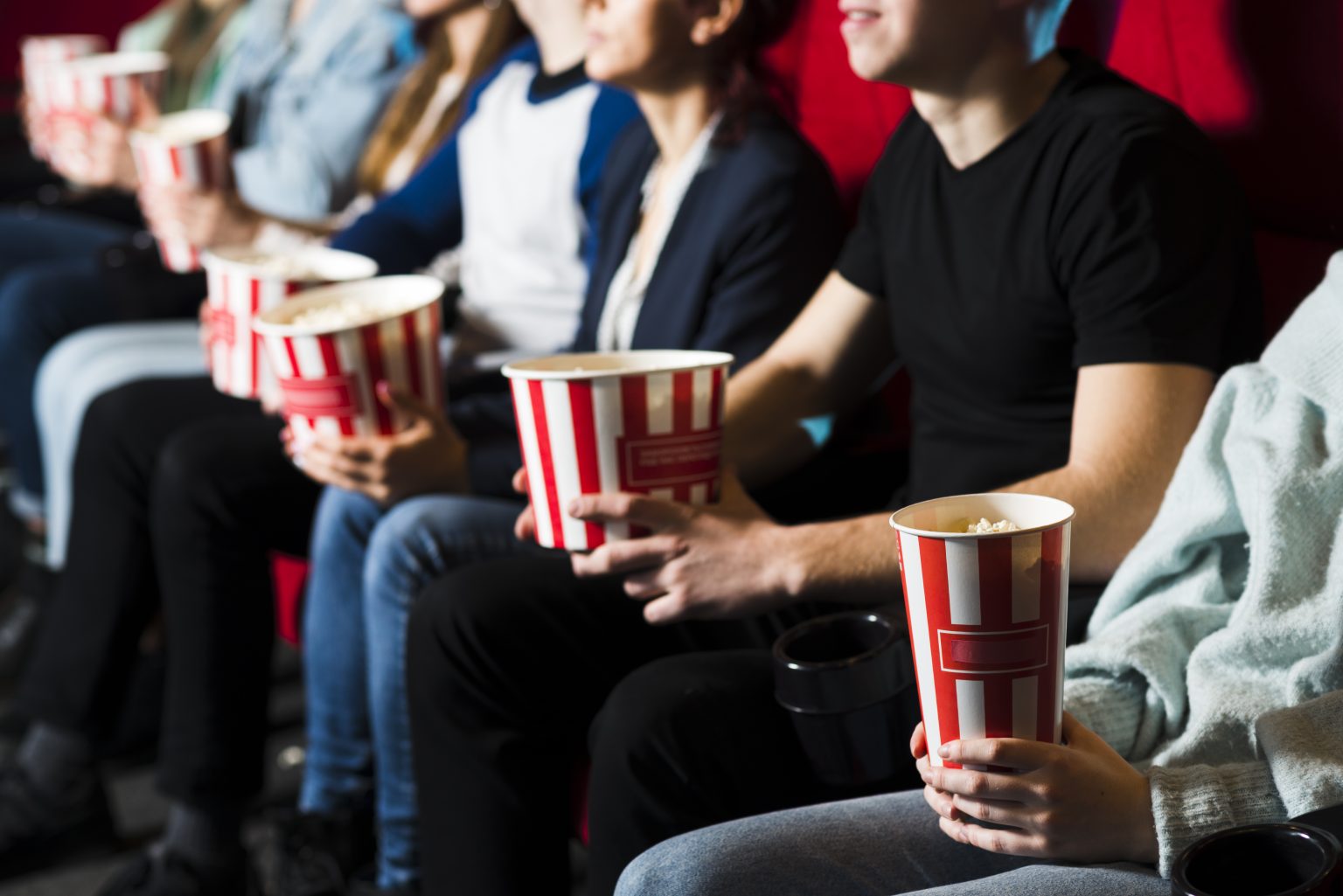 Daftar Film Komedi Indonesia Terbaru 2026, Siap-Siap Sakit Perut! - Tuwaga