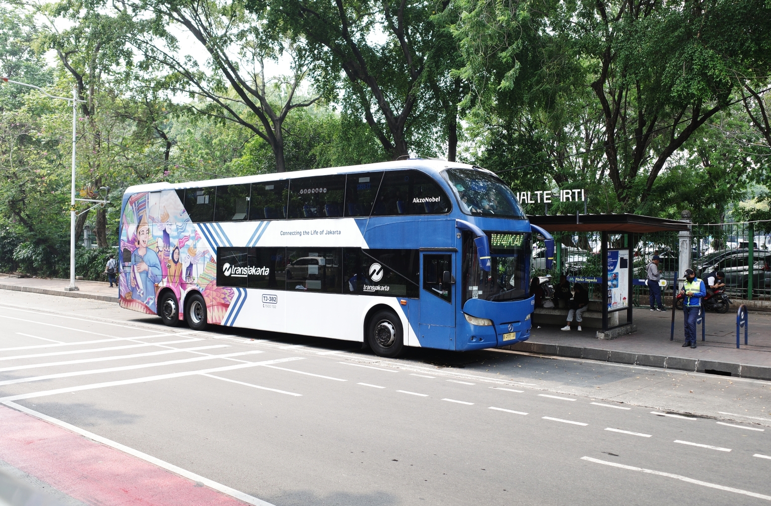 Bus Keliling Jakarta Gratis 2025: Rute & Cara Naiknya - Tuwaga