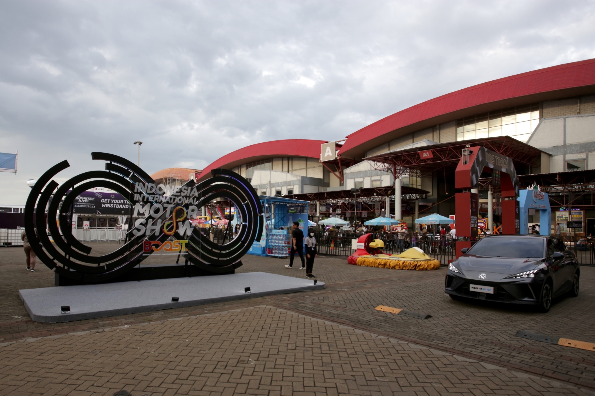 IIMS 2025: Lokasi, Jadwal, Harga Tiket, dan Daftar Mobil Terbaru - Tuwaga