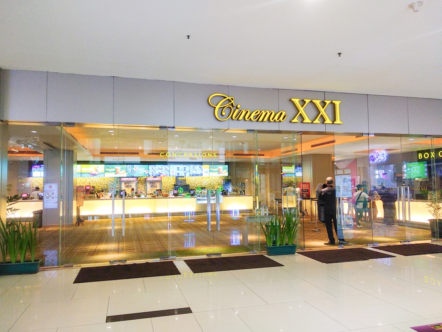 12 Promo XXI Bank 2025: Dari Mandiri Sampai Bank Saqu! - Tuwaga