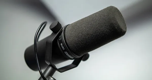 10 Alat Podcast Terbaik 2025: Pilihan Praktis dan Profesional - Tuwaga