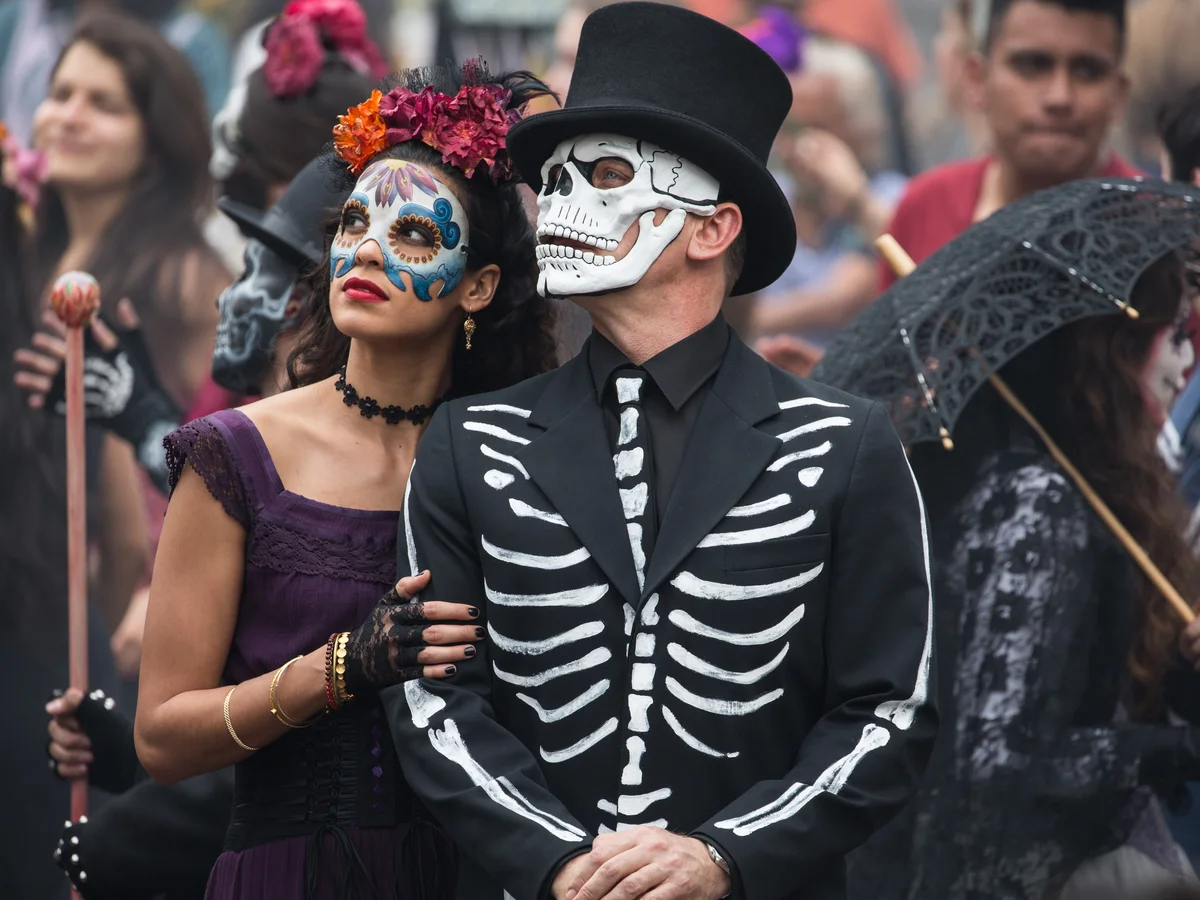 10 Ide Kostum Halloween Trendy dan Simple Buat di Kantor!