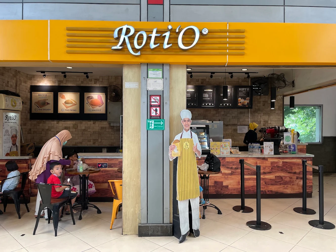 Harga Menu Roti’O Terbaru 2025, Aromanya Menggoda! - Tuwaga